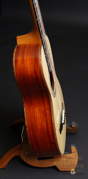 T Drew Heinonen Parlor Guitar – Guitar Gallery