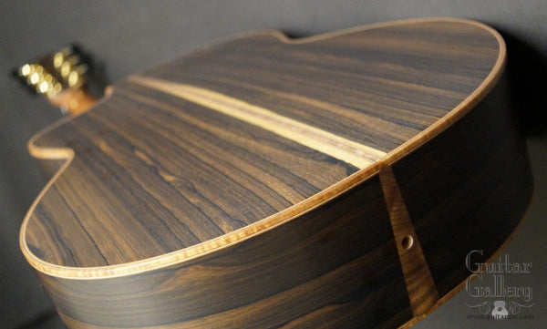 Lowden Richard Thompson Signature Series Guitar – Guitar Gallery